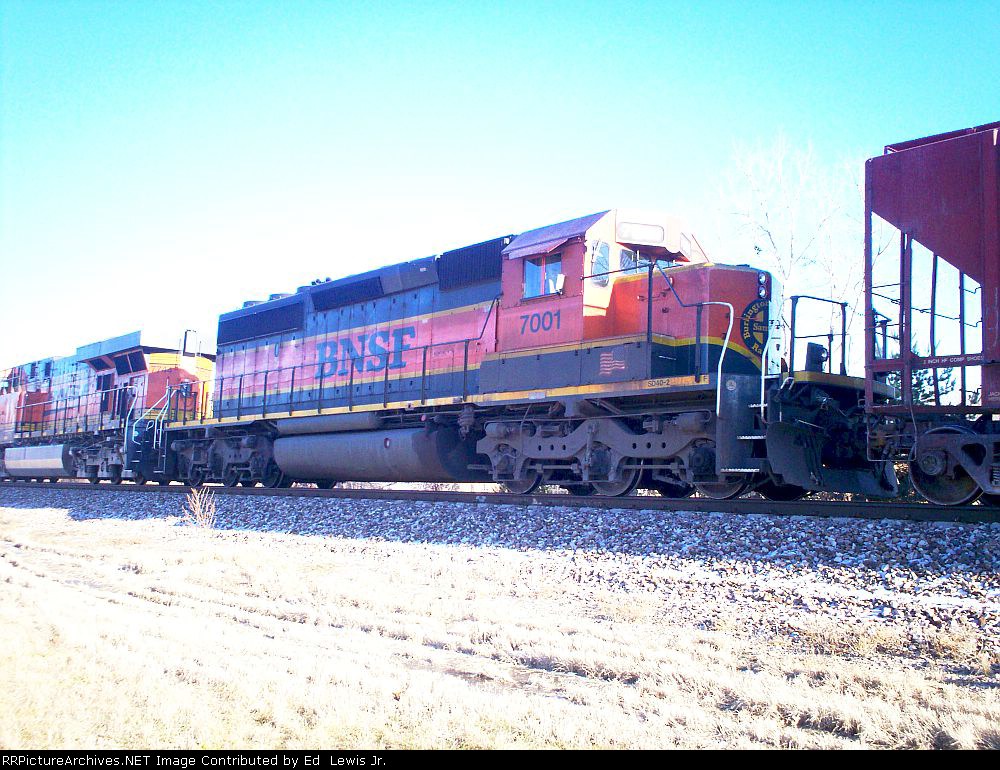 BNSF 7001